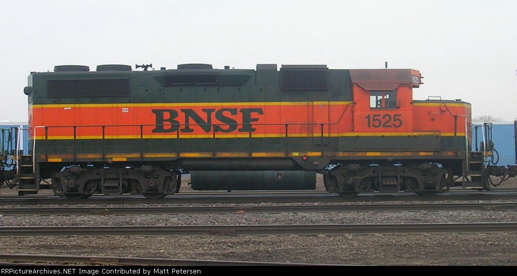 BNSF 1525